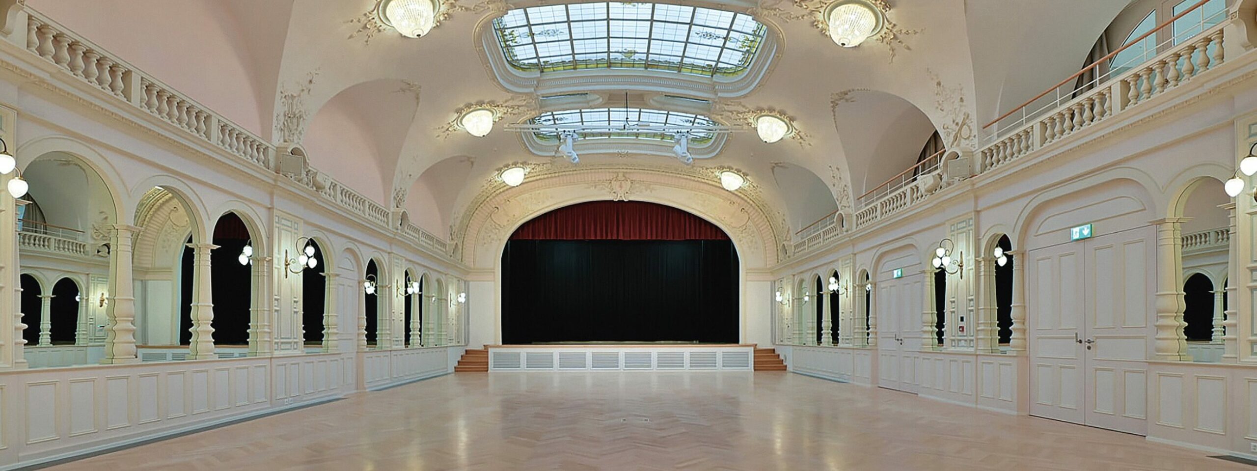 Belle Époque and First Viennese School - Luzerner Sinfonieorchester